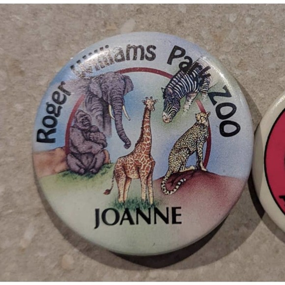 Joanne | Jewelry | Vintage Pin Roger Williams Park Zoo | Poshmark